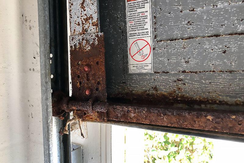 Repair Procedures for Rust Damage to Your Garage Door in Orange County